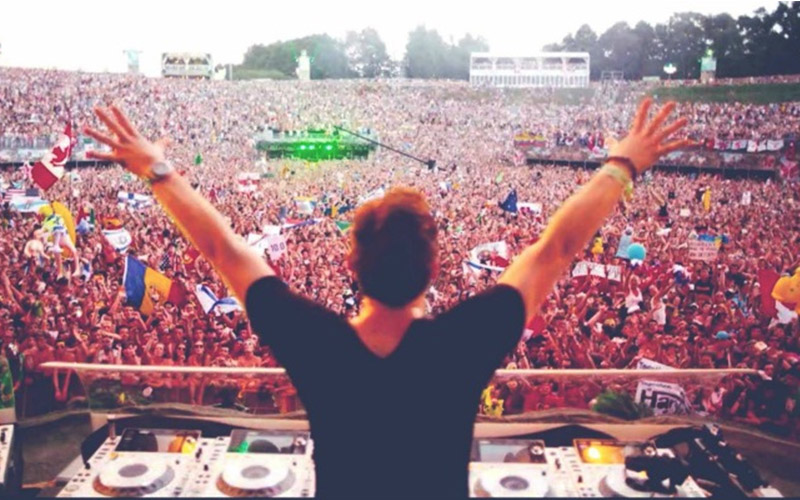 About Tomorrowland: Largest EDM Festival In The World [1 min read]